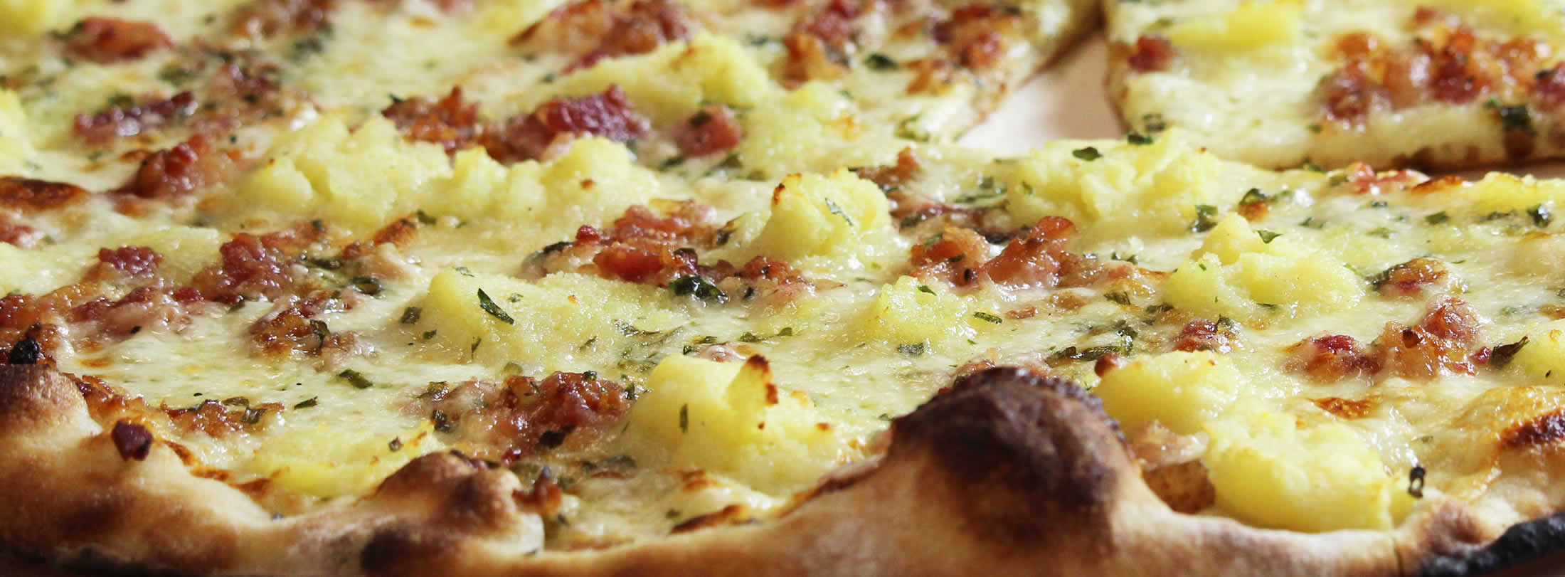 Clam + Pizza = A Delicious Pizza Pairing - Domenic's & Vinnie's Pizza